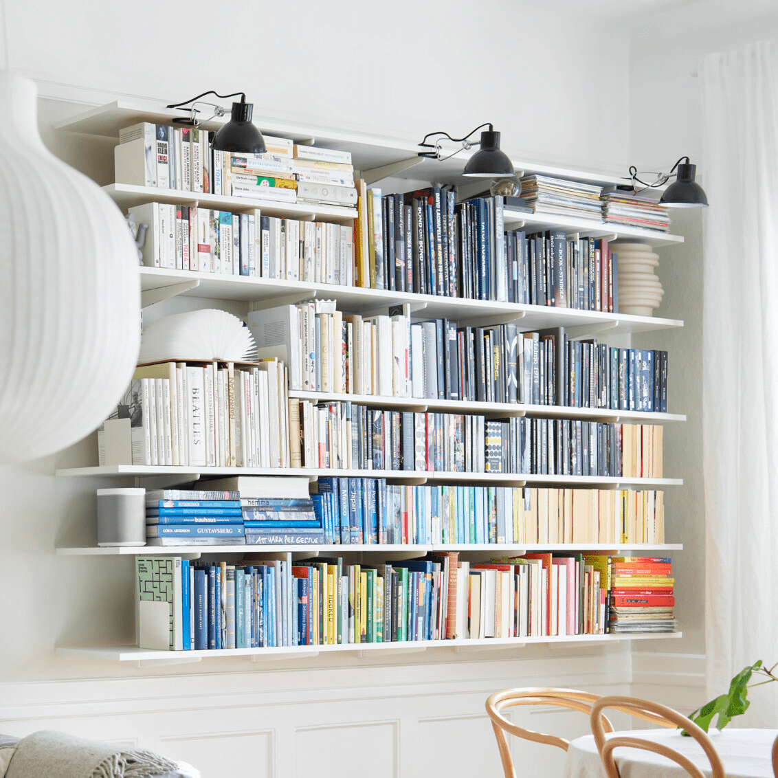 Elfa shelves store